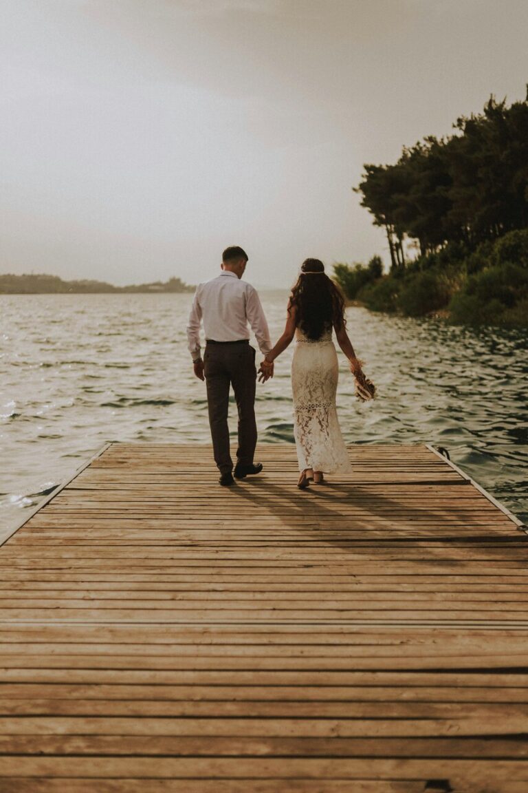 Gamophobia - fear of marriage. How to overcome it?